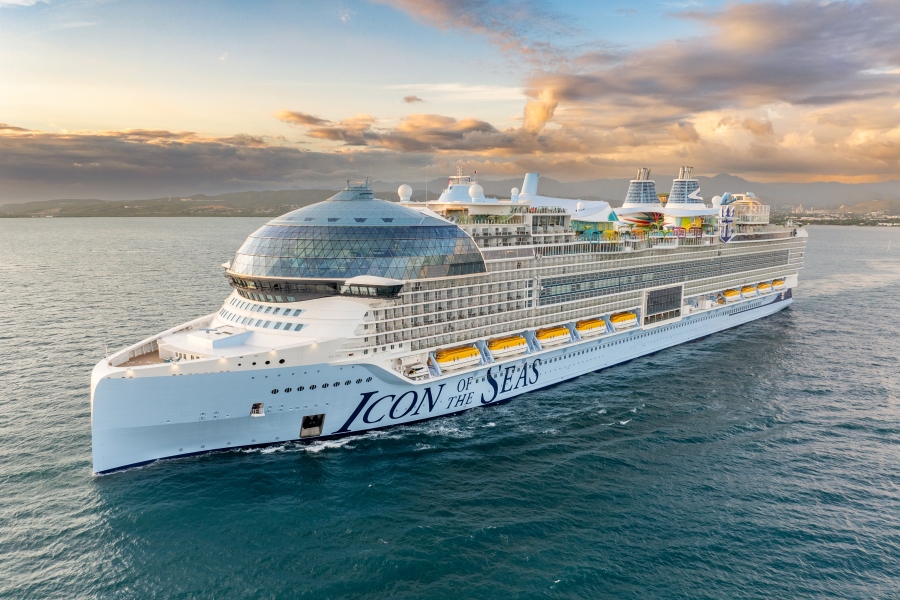 Holidaying aboard the largest cruise ship in the world – Three Wise ...